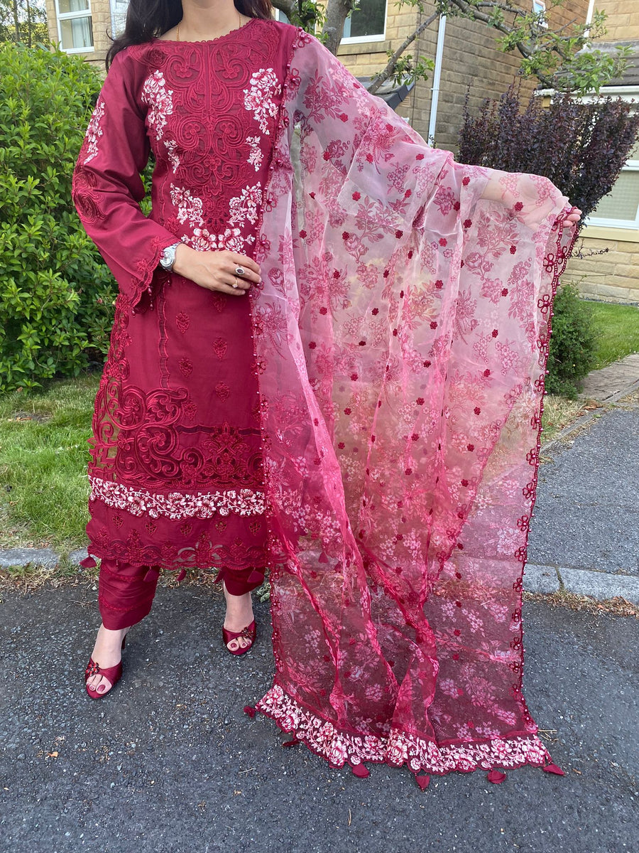 Maria B inspired Paris Embellished Suit - Maroon – Eimaani Wear